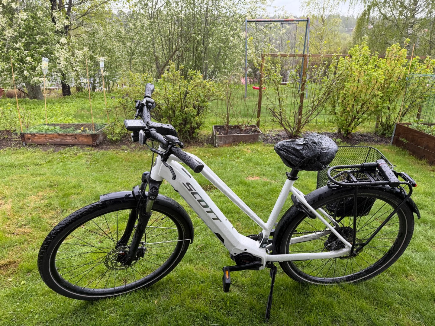 Daily Gratitude Challenge 2026 – Bike rides in the rain – GreenDreamsSweden